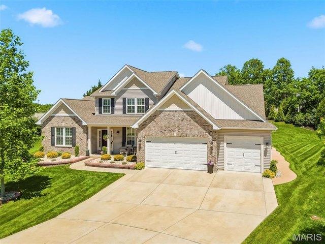 213 Mason Glen Dr, Lake Saint Louis, MO 63367