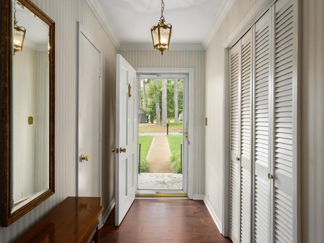 213 Meadow Hill Rd