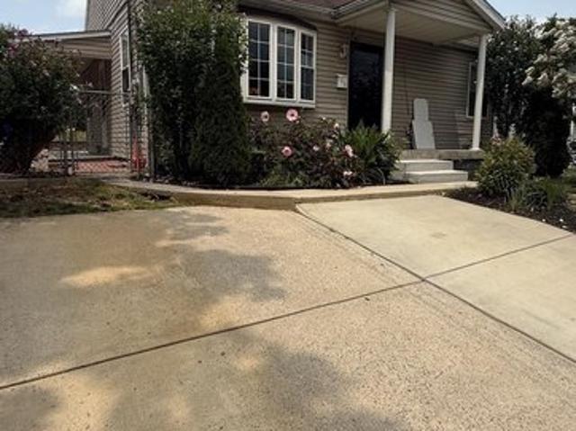 213 Nottingham Rd, Hagerstown, MD 21740