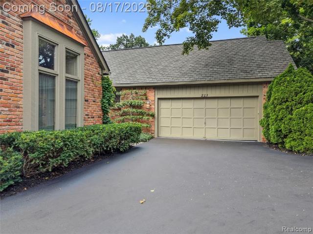 213 Norcliff Drive