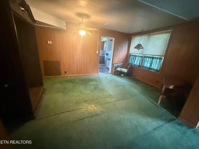 213 Northwestern Ave