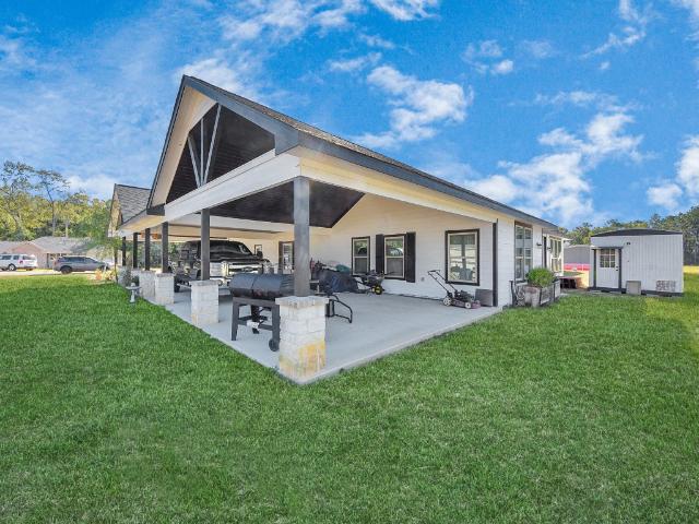 213 Newman Ct, Conroe, TX 77303 | MLS #47386