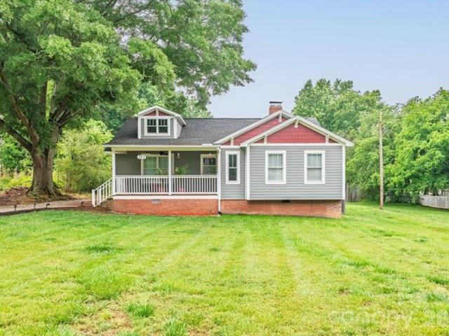 213 Nixon Rd, Belmont, NC 28012