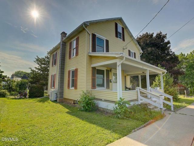 213 S 2nd St, Mifflinburg, PA 17844
