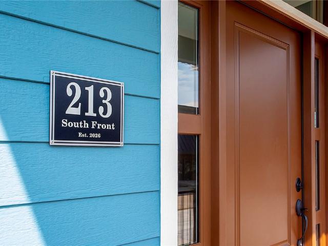 213 S Front