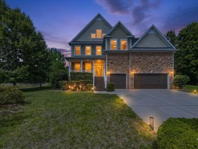 213 Sea Biscuit Ln, Apex, NC 27539