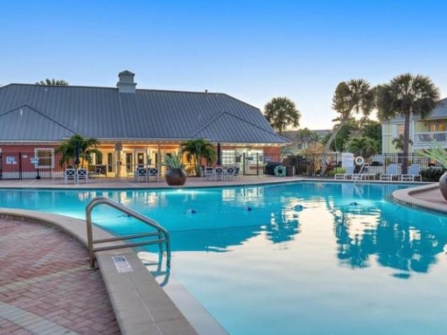 213 Sea Horse Dr SE, Unit D, St. Petersburg, FL 33705 | MLS #TB8489