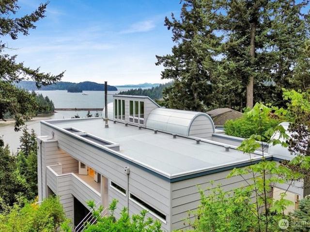 213 Sea Pines Ln, Bellingham, WA 98229