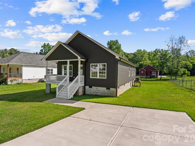 213 Sheffield Drive