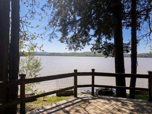 213 Singing Cedars Rd, Orwell, VT 05760