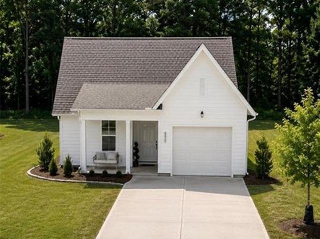 213 Summer St, Opelika, AL 36804