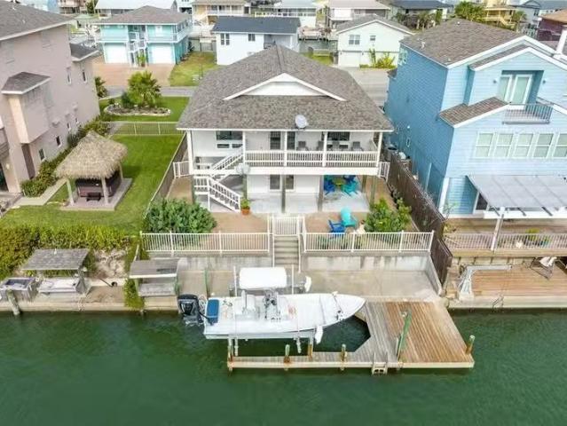 213 Port Saint Claire, City by the Sea, TX 78336