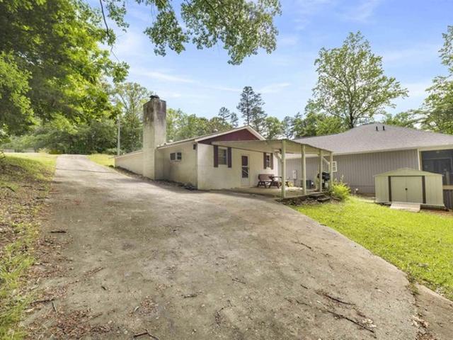 213 Portman Dr, Townville, SC 29689