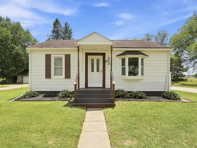 213 Peacock Walk, Jackson, MI 49202