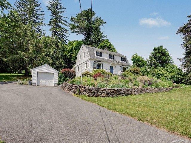 213 Peaceable Hill Rd, Brewster, NY 10509