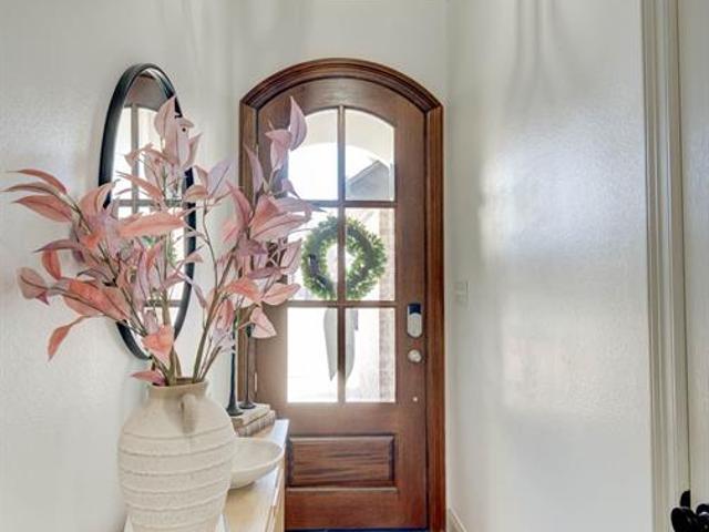 213 Roanoke Circle