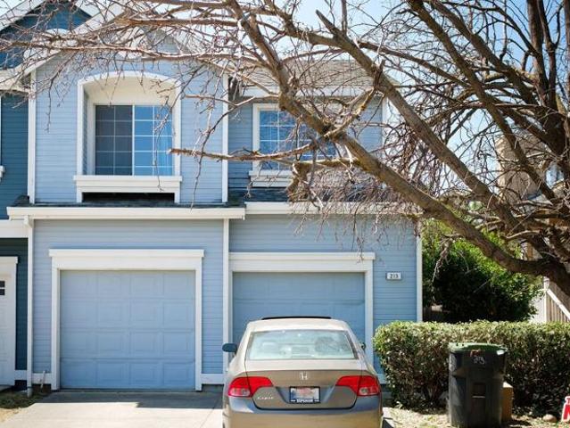 213 Redstone Cir, Suisun City, CA 94585