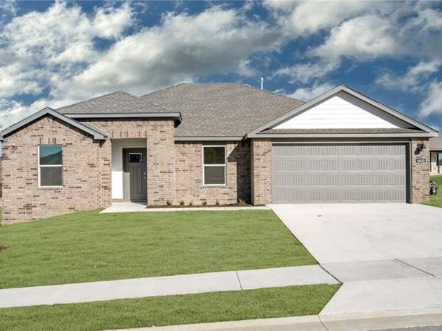 213 Ruggles St, Pea Ridge, AR 72751