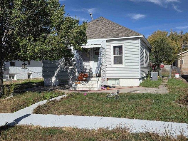 213 W 7th St, Ogallala, NE 69153