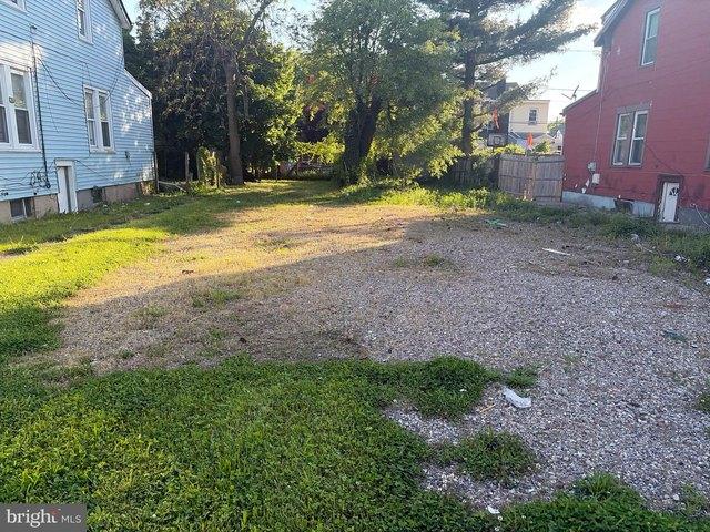 213 Woodlawn Ave, Hamilton, NJ 08609