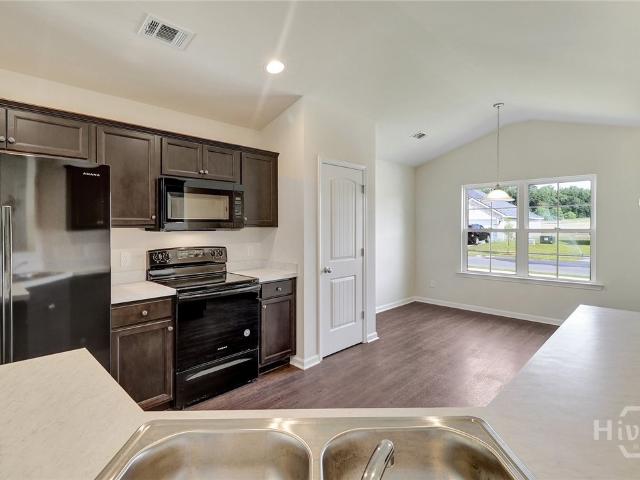 213 Willis Way