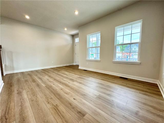 213 Winthrop Dr