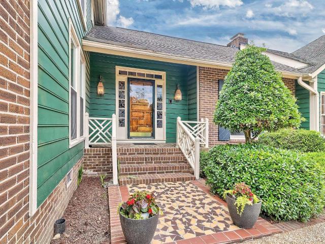 213 Tyborne Circle