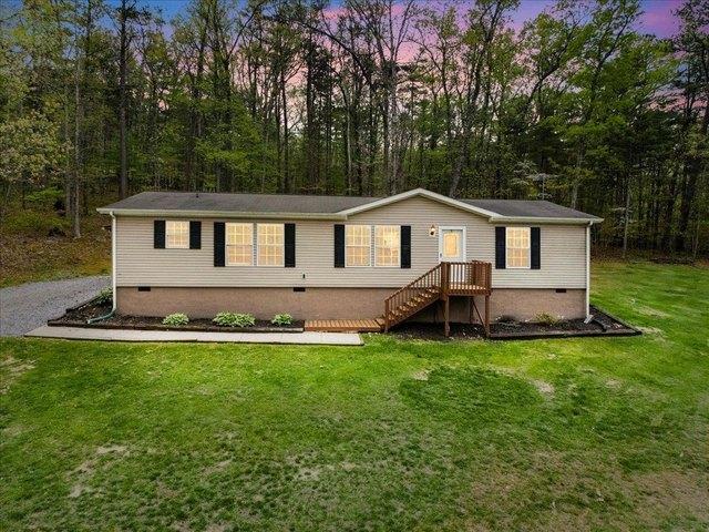 213 Union Valley Rd, Riner, VA 24149