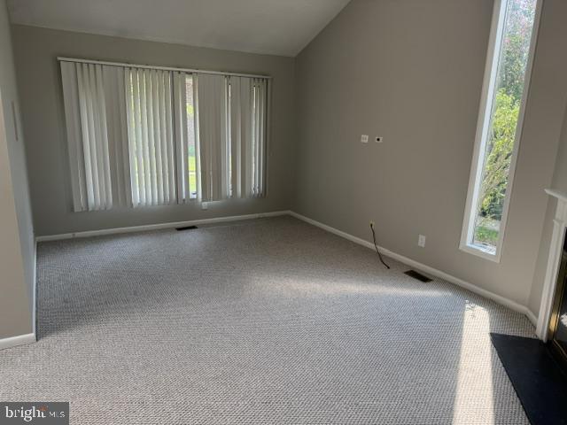 213 Uxbridge