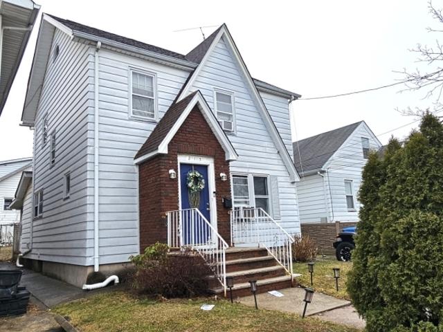213 Vernon Ave
