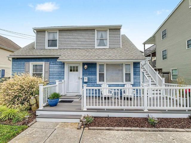 213 Vernon Pl, Brigantine, NJ 08203