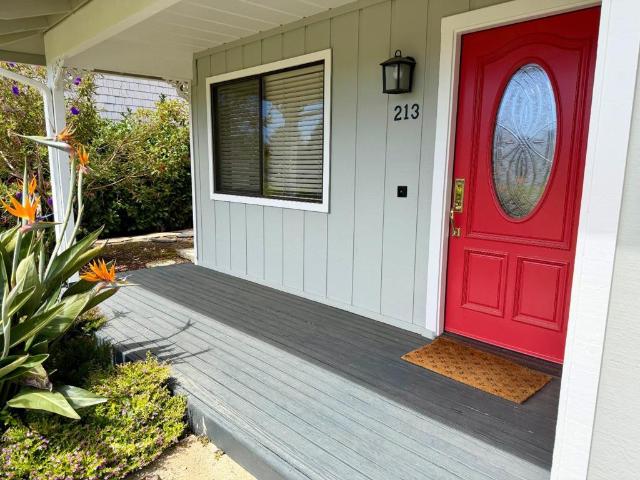 213 Via Lantana
