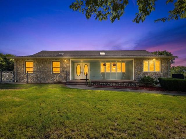 21441 E 45th St S, Broken Arrow, OK 74014