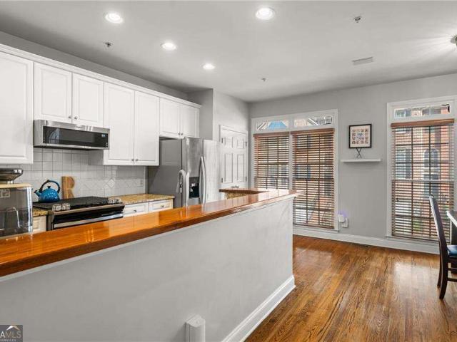 2144 Briarwood Bluff NE