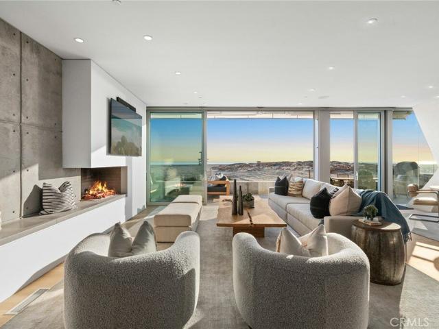 2144 E Oceanfront, Newport Beach, US, CA
