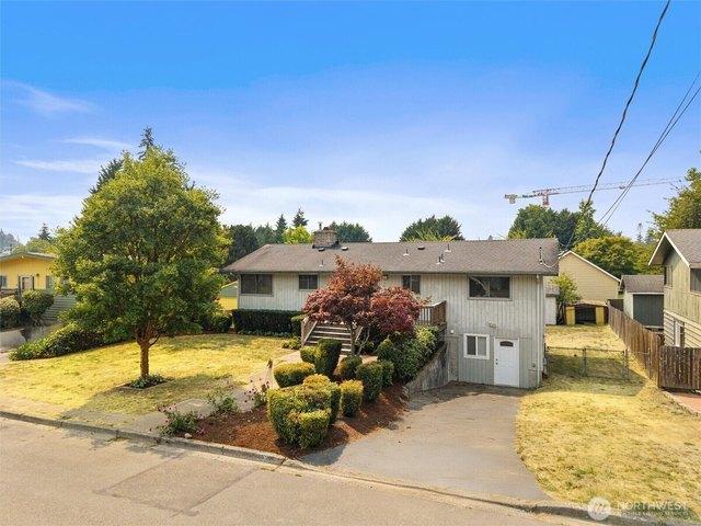 2144 th Ave S, Des Moines, WA 98198