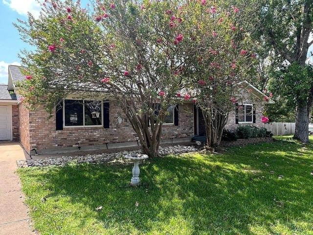 2144 Wendt Rd, Bellville, TX 77418