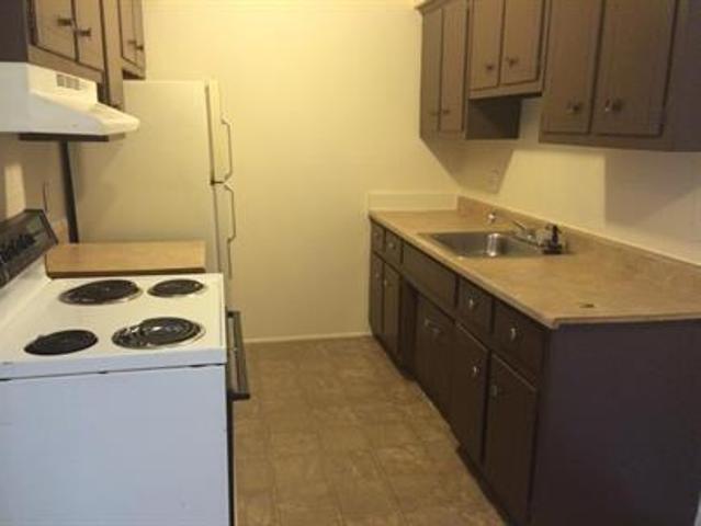 21455 W. Seven Mile Rd. 2 Bedroom Apartment for Rent at 21455 W 7 Mile Rd, Detroit, MI 48219 Evergreen