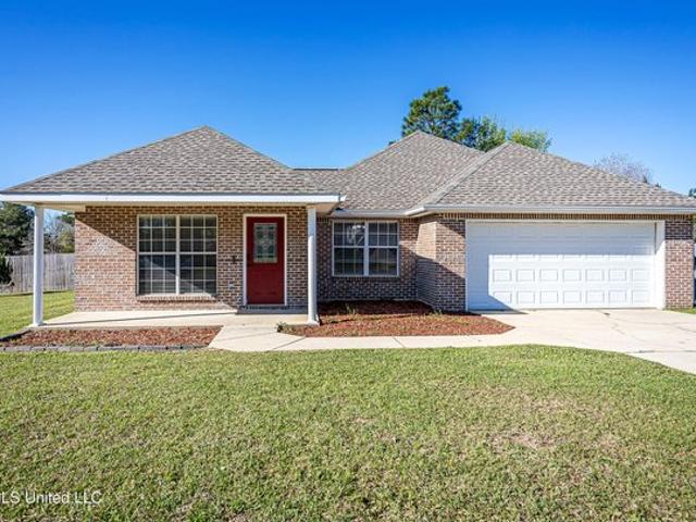 21455 E Edgewood Dr, Saucier, MS 39574