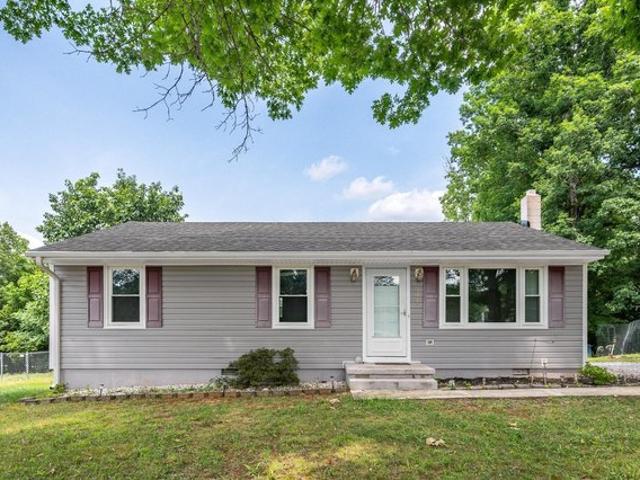 2145 McGhee St, Bedford, VA 24523