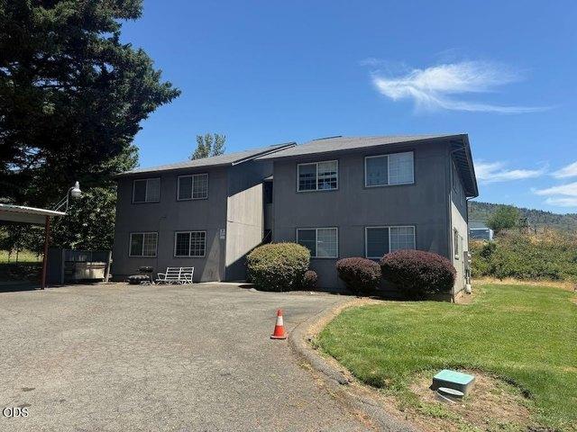 2145 NW Heidi Ln, Grants Pass, OR 97526
