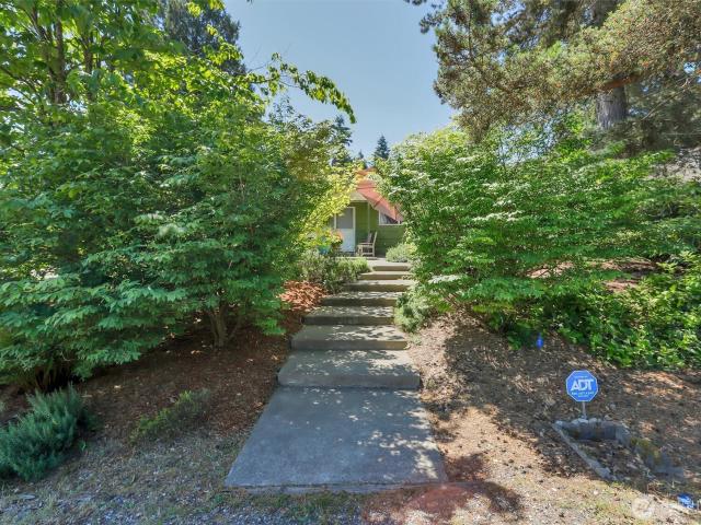 2145 N 146th Street