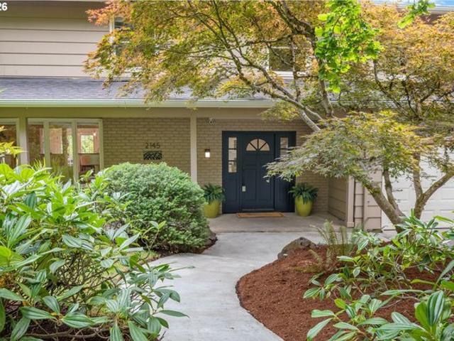 2145 Floral Hill Dr, Eugene, OR 97403