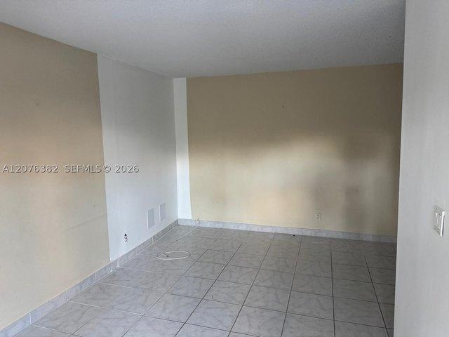 2145 Pierce St Apt 116, Hollywood, FL 33020
