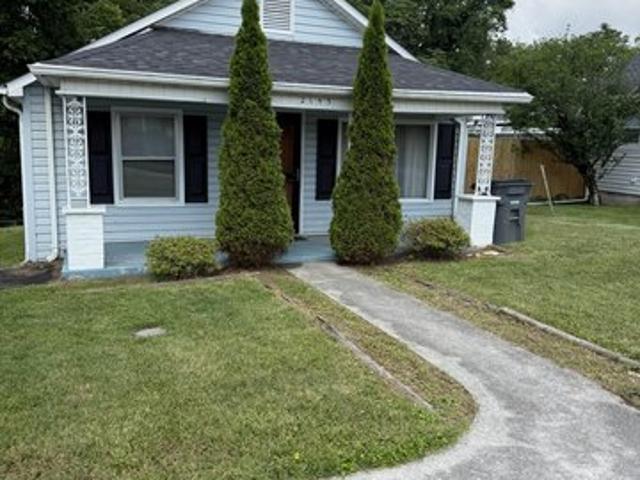 2145 Stadium Dr, Kingsport, TN 37664