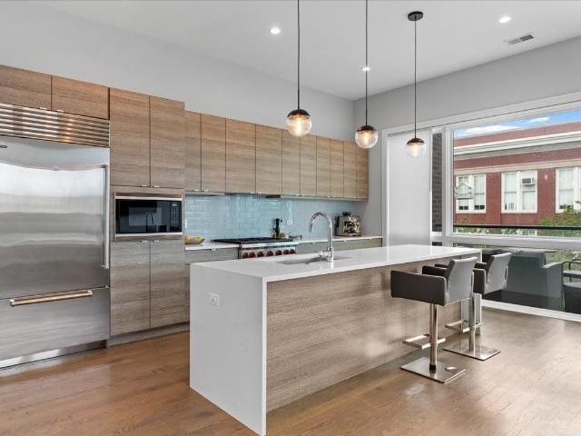 2145 W Augusta Boulevard # 3PH