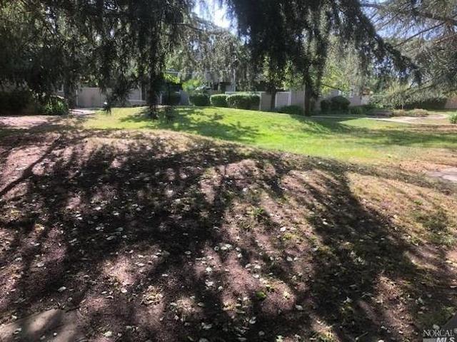 2145 W Steele Ln, Santa Rosa, CA