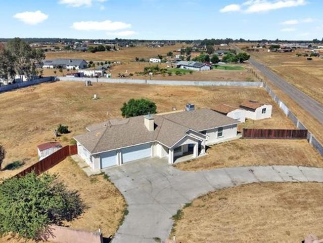 21466 Forest Glen Rd, Madera, CA 93638