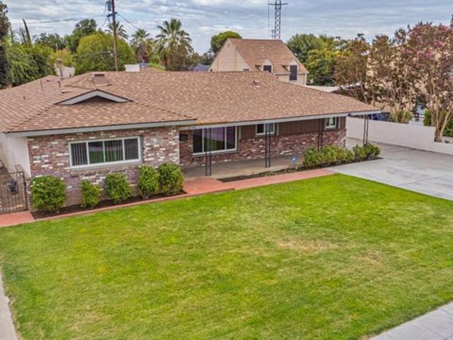2146 N Maple Ave, Fresno, CA 93703