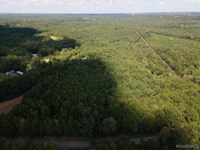 2146 Cherokee Trl, Tallassee, AL 36078